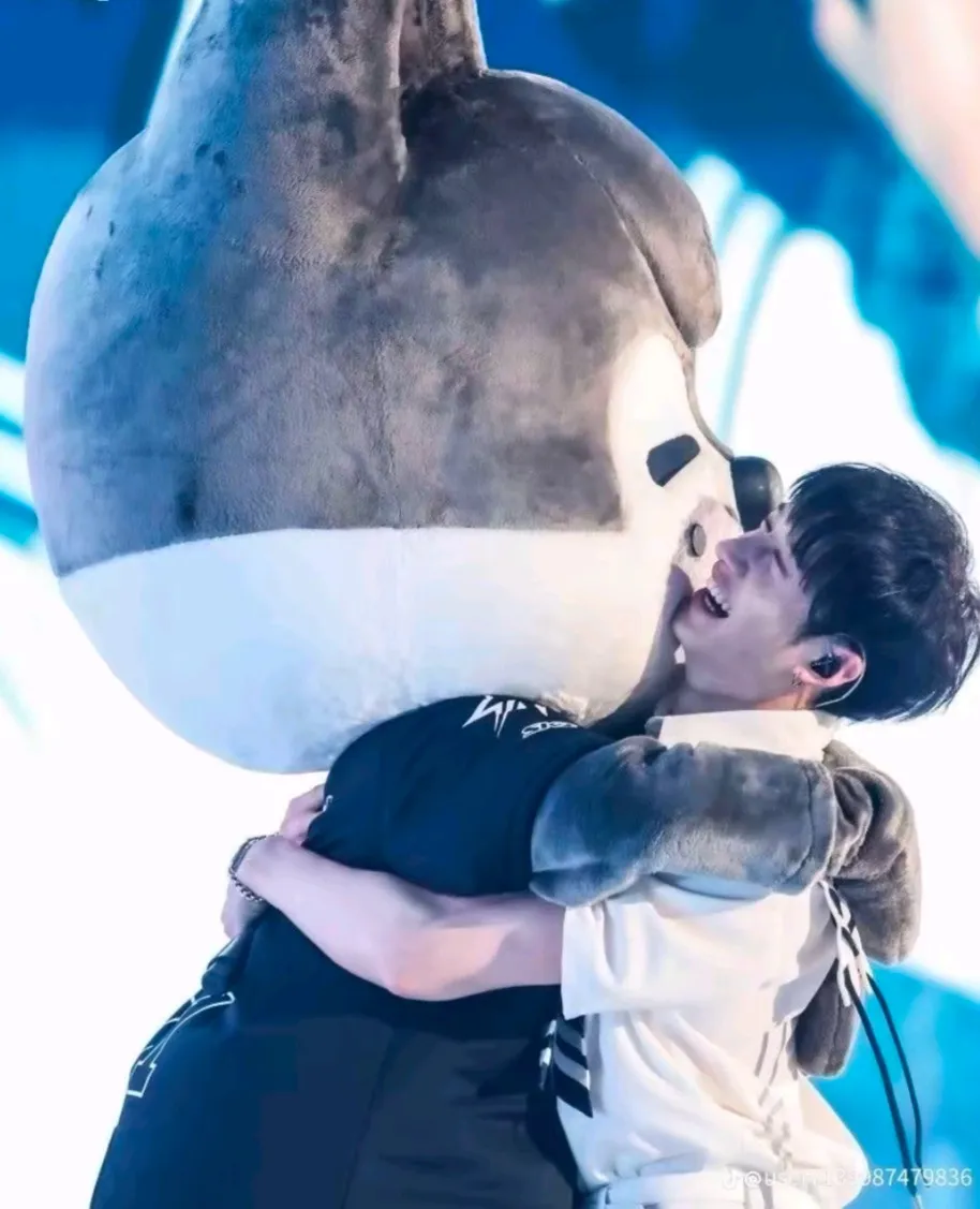 第91話：🐺 side（straykidsと紅一点の物語）｜無料スマホ夢小説ならプリ小説 byGMO