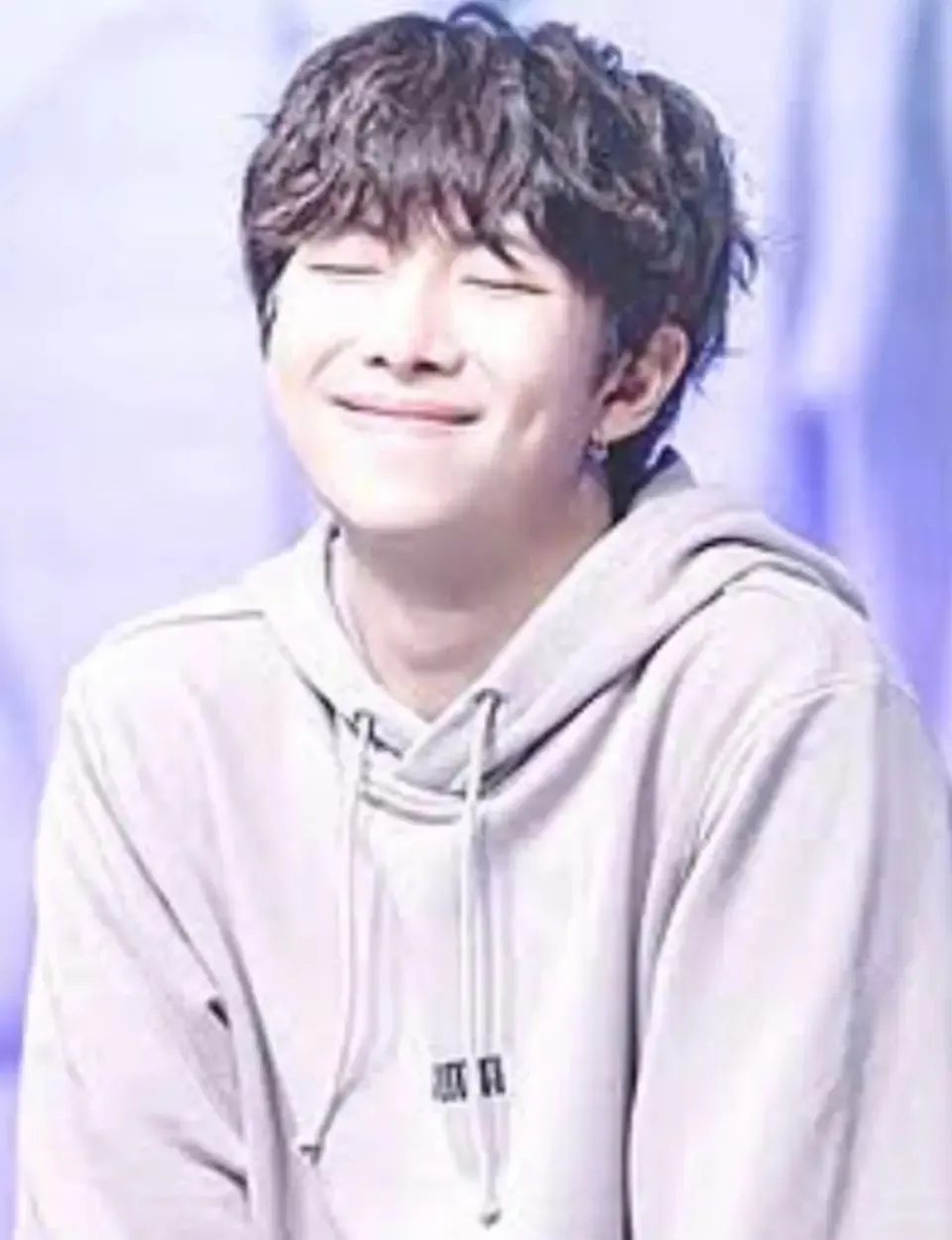 第5話：RM / BTS（K-POPアイドル写真館）｜無料スマホ夢小説ならプリ小説 byGMO