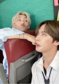 「イケメンなのに #メガネ」の小説・夢小説｜無料スマホ夢小説ならプリ小説 byGMO