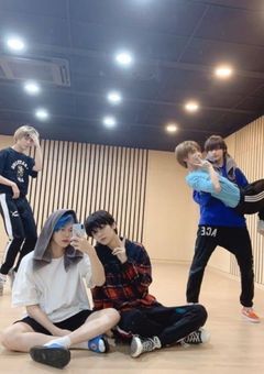 求む！リクエスト募集中txt限定リクエストBOX - 全5話 【連載中】（ネオさんの小説） | 無料スマホ夢小説ならプリ小説 byGMO